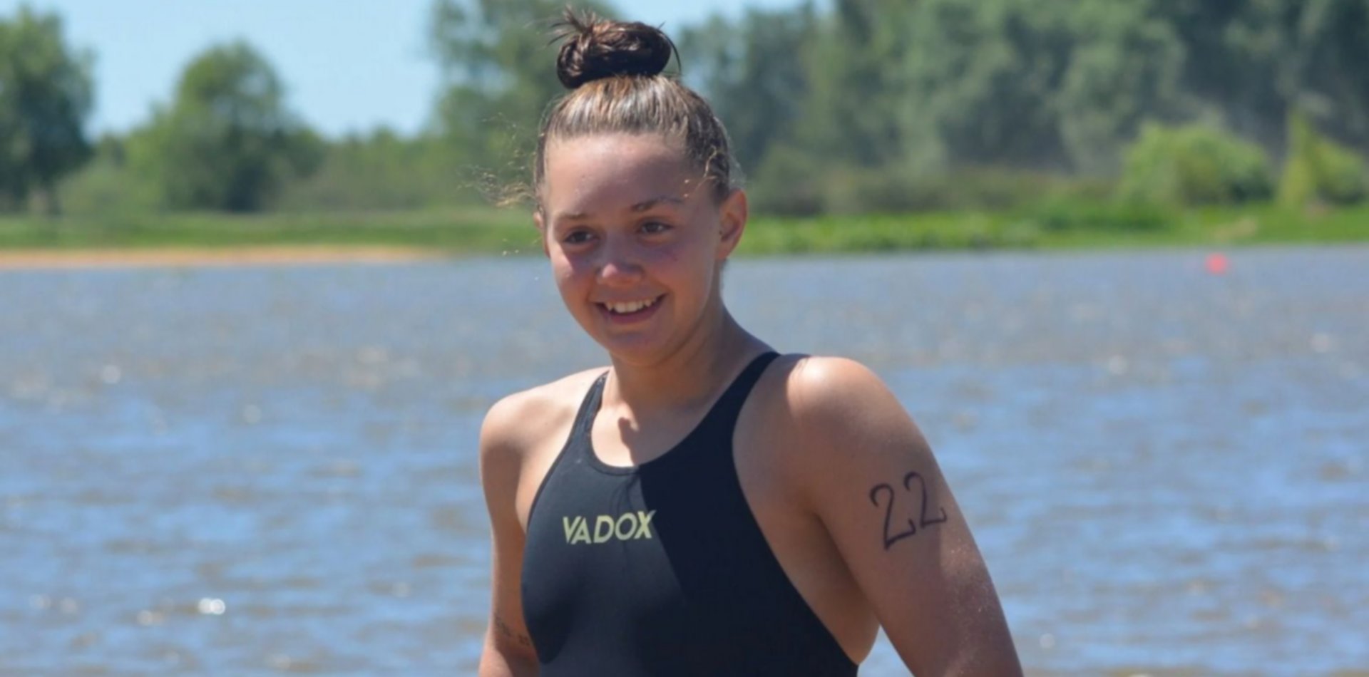 Nadadora de 19 años se convirtió en la más joven en cruzar el Río de la ...
